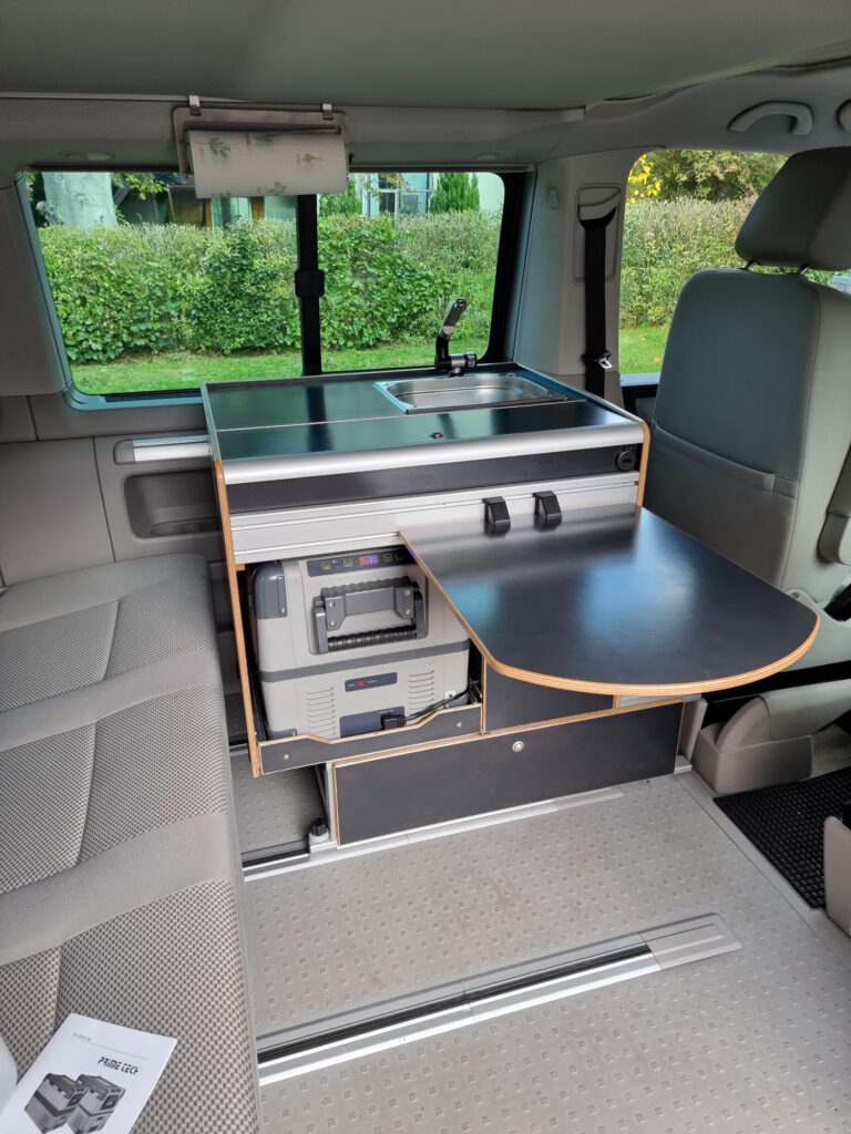 Küchenmodul VW T5 T6 My-T-Block "dark gray", mit Kühlbox und Kocher